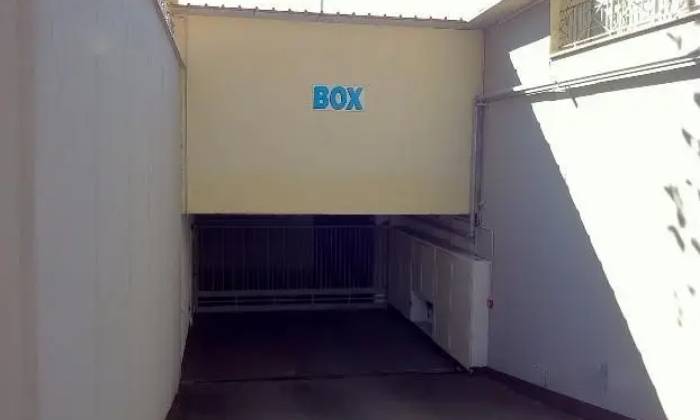 Box/garage/posto auto in affitto a Roma - Rexer